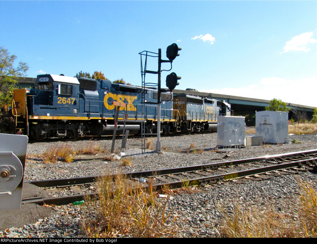 CSX 2647 and 4451